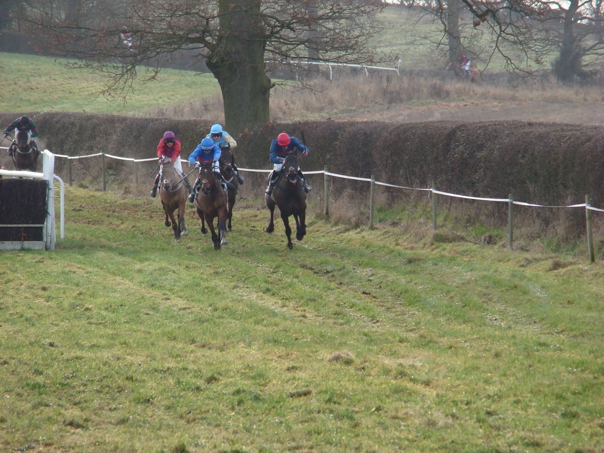 PHIL ROWLEY STARTS THE SEASON AS HE MEANS TO GO ON | Pointing West Mercian