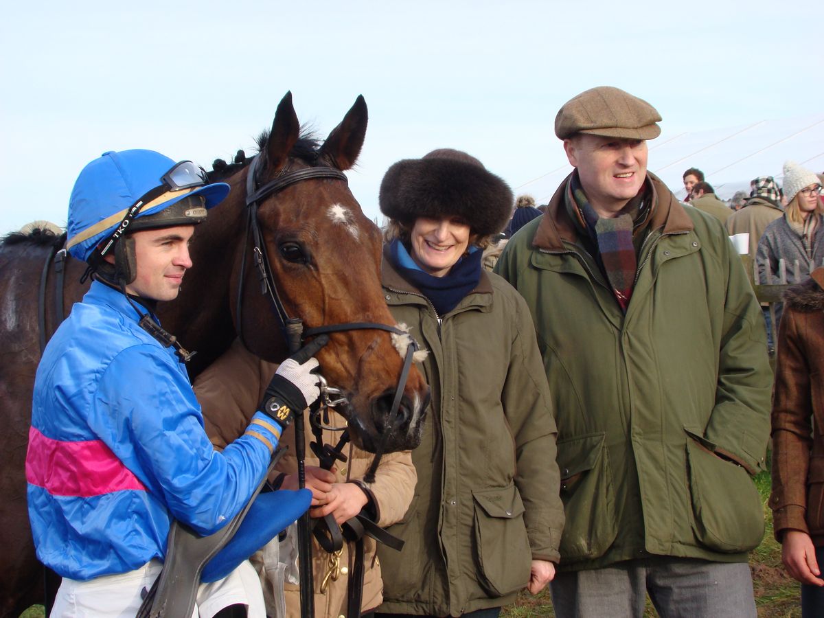PHIL ROWLEY STARTS THE SEASON AS HE MEANS TO GO ON | Pointing West Mercian
